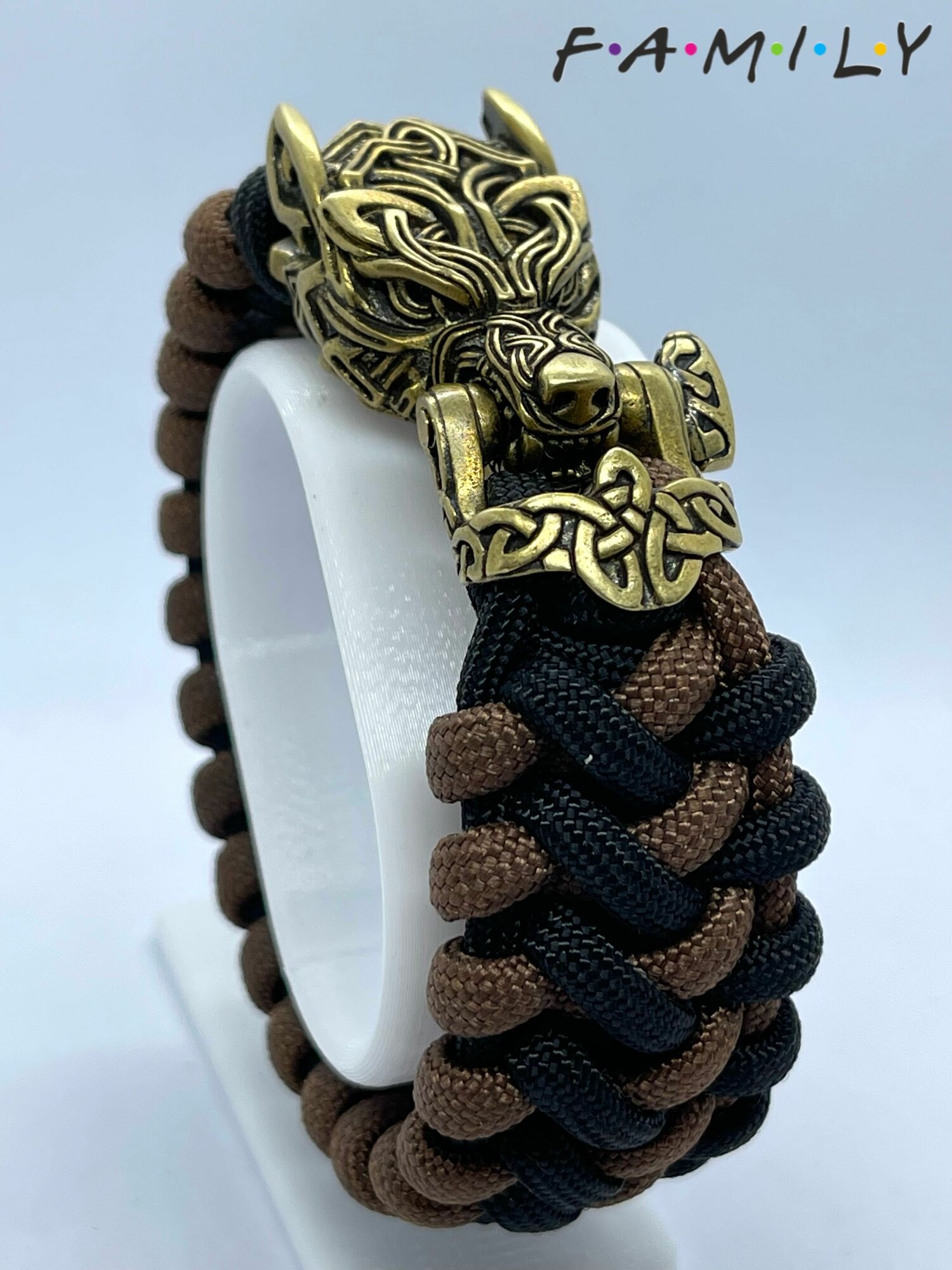 Плетеный браслет