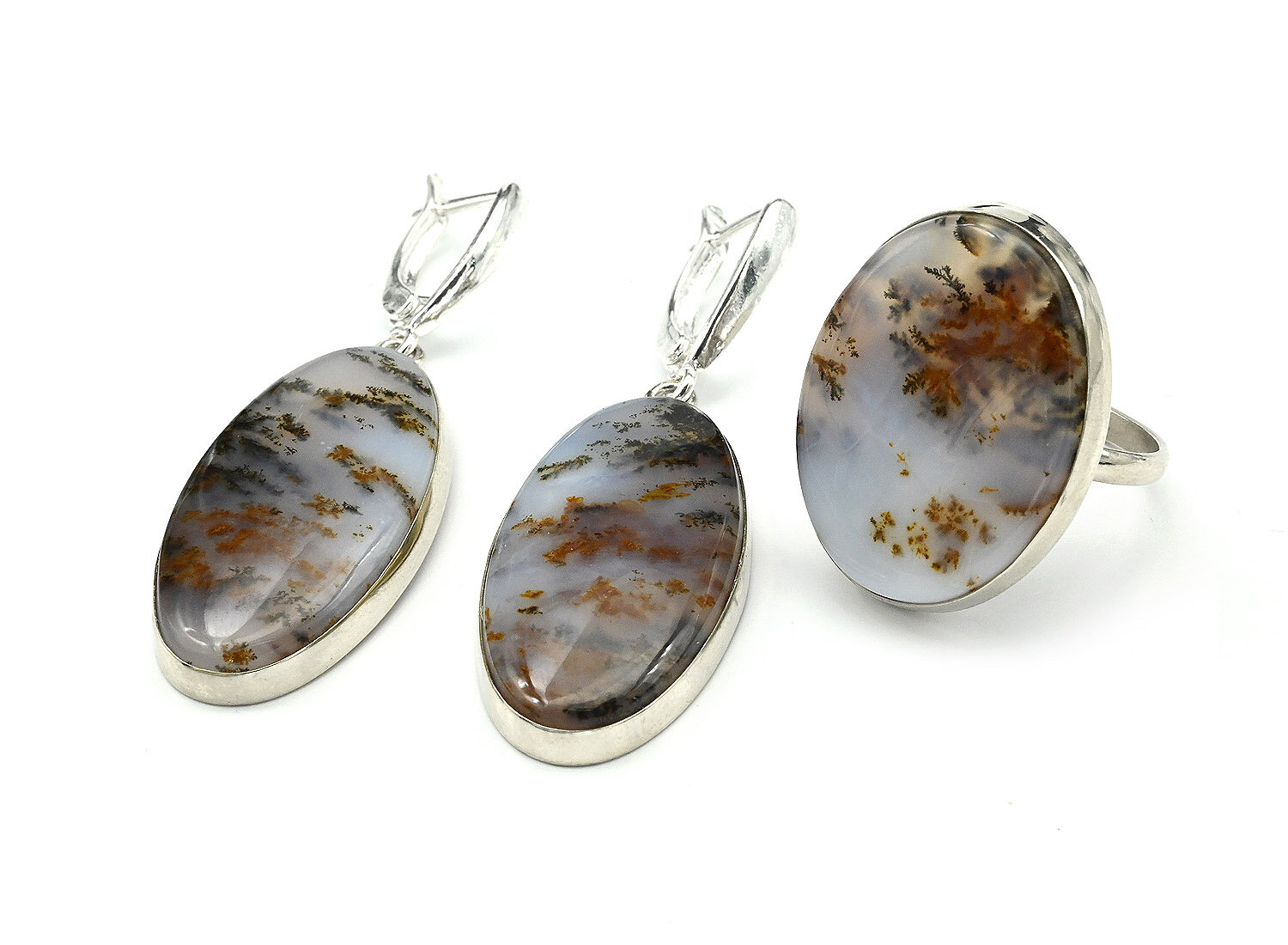 Комплект бижутерии: серьги, кольцо, агат