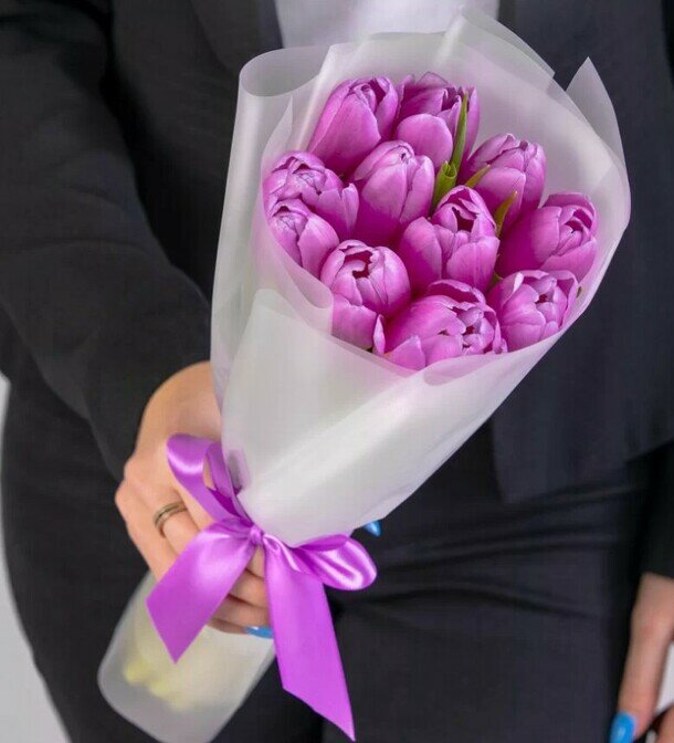 Букет Well Flowers, 11 фиолетовых тюльпанов, круглый, XL, букет свежих цветов