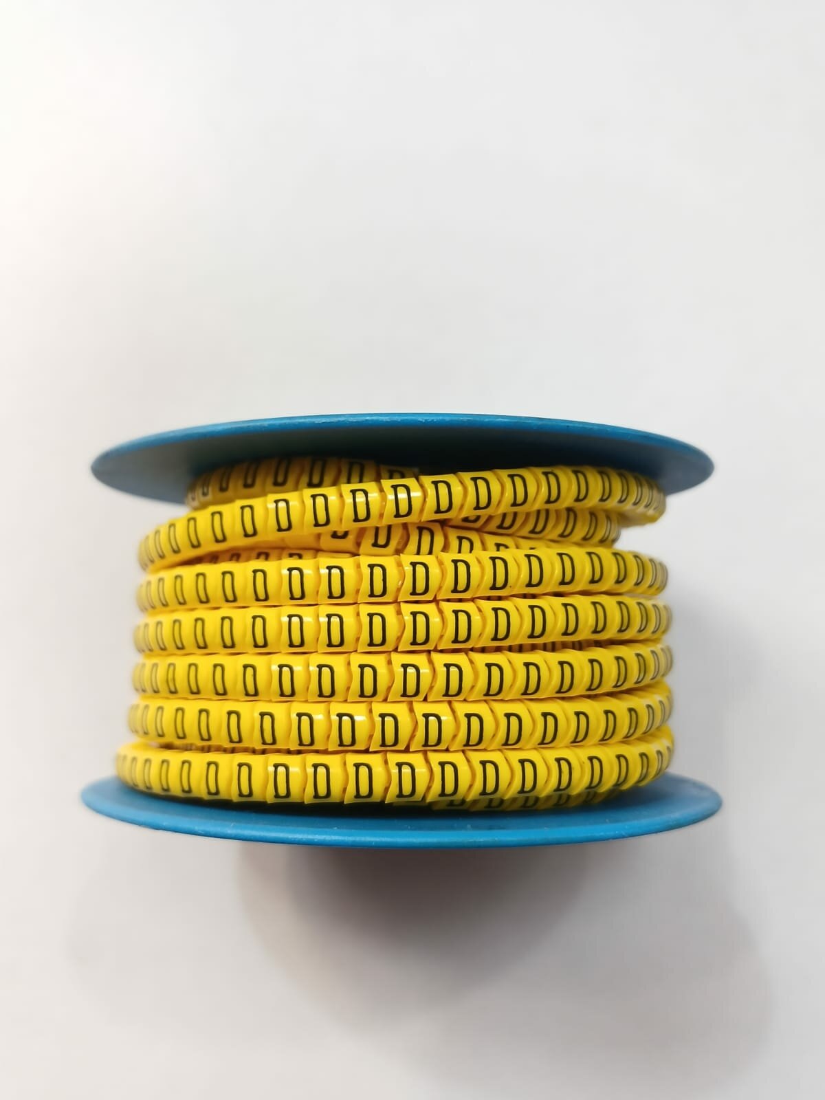 Маркировочное колечко DKC AZO3DDBY, черное на желтом, диаметр 2.5-4мм, упаковка 1000 шт DKC