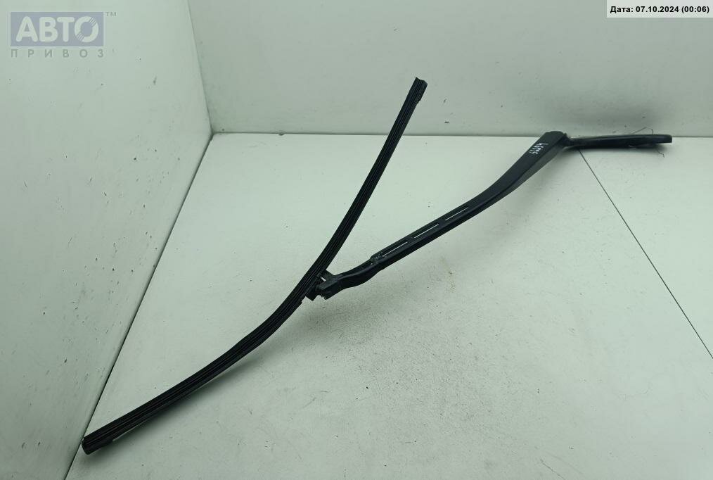 Щеткодержатель (поводок стеклоочистителя) передний BMW 3 E90/E91/E92/E93 (2005-2013)