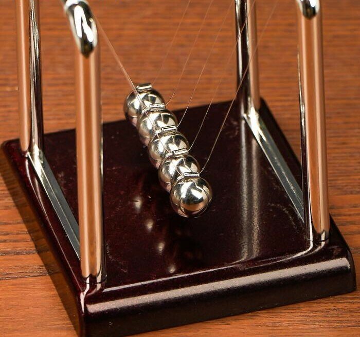 Маятник-антистресс