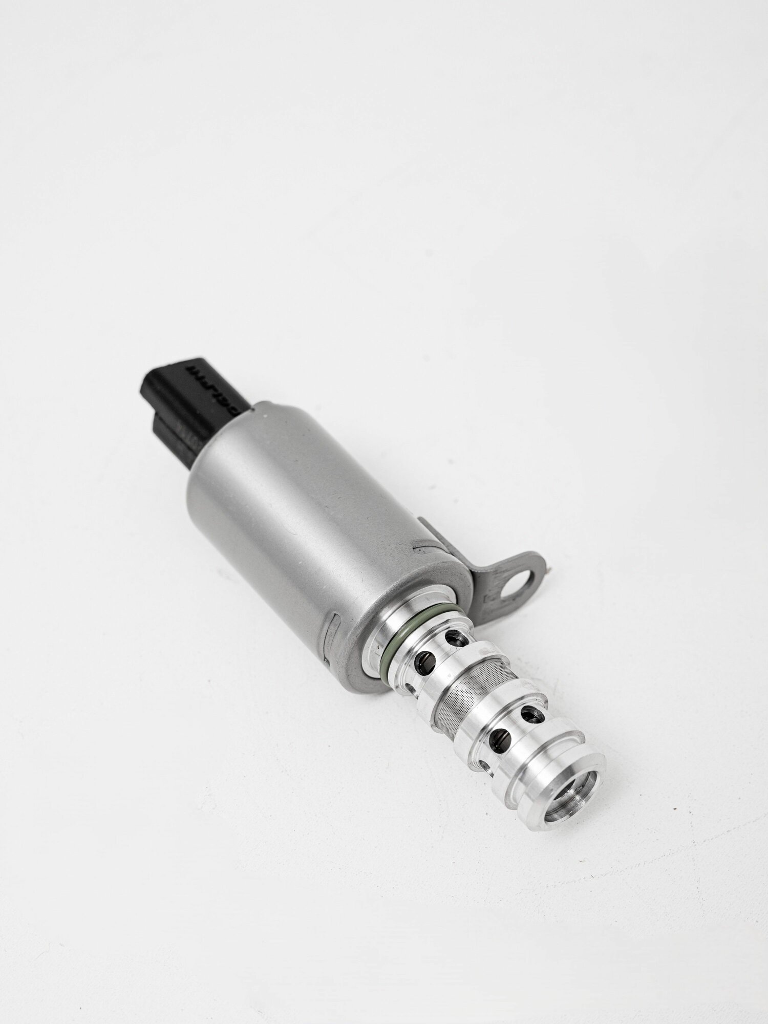 Клапан регулировки фаз газораспределения Пежо и Ситроен EB0/EB2/EP3/ЕР6 V758776080