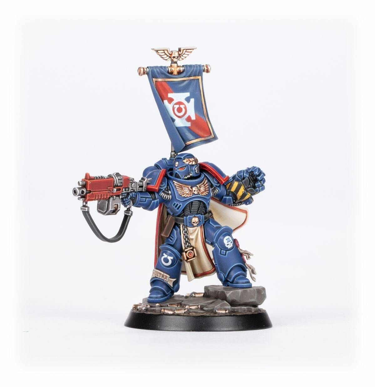 Warhammer 40000 Миниатюра Captain Centos