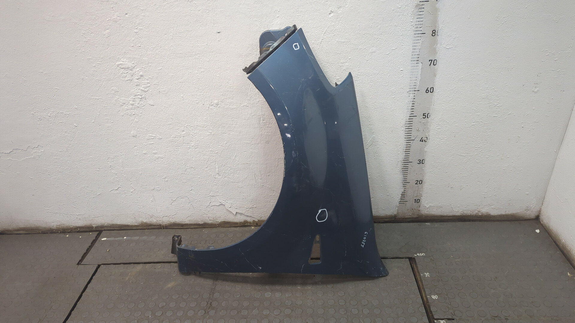 Крыло левое переднее Dacia Sandero Б/У