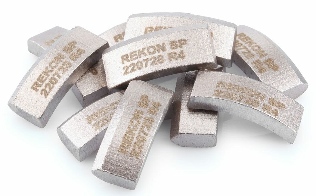 REKON Алмазный сегмент SOFT Pro (R4:24x4.0x10) для алмазных коронок D52-56, 10 штук