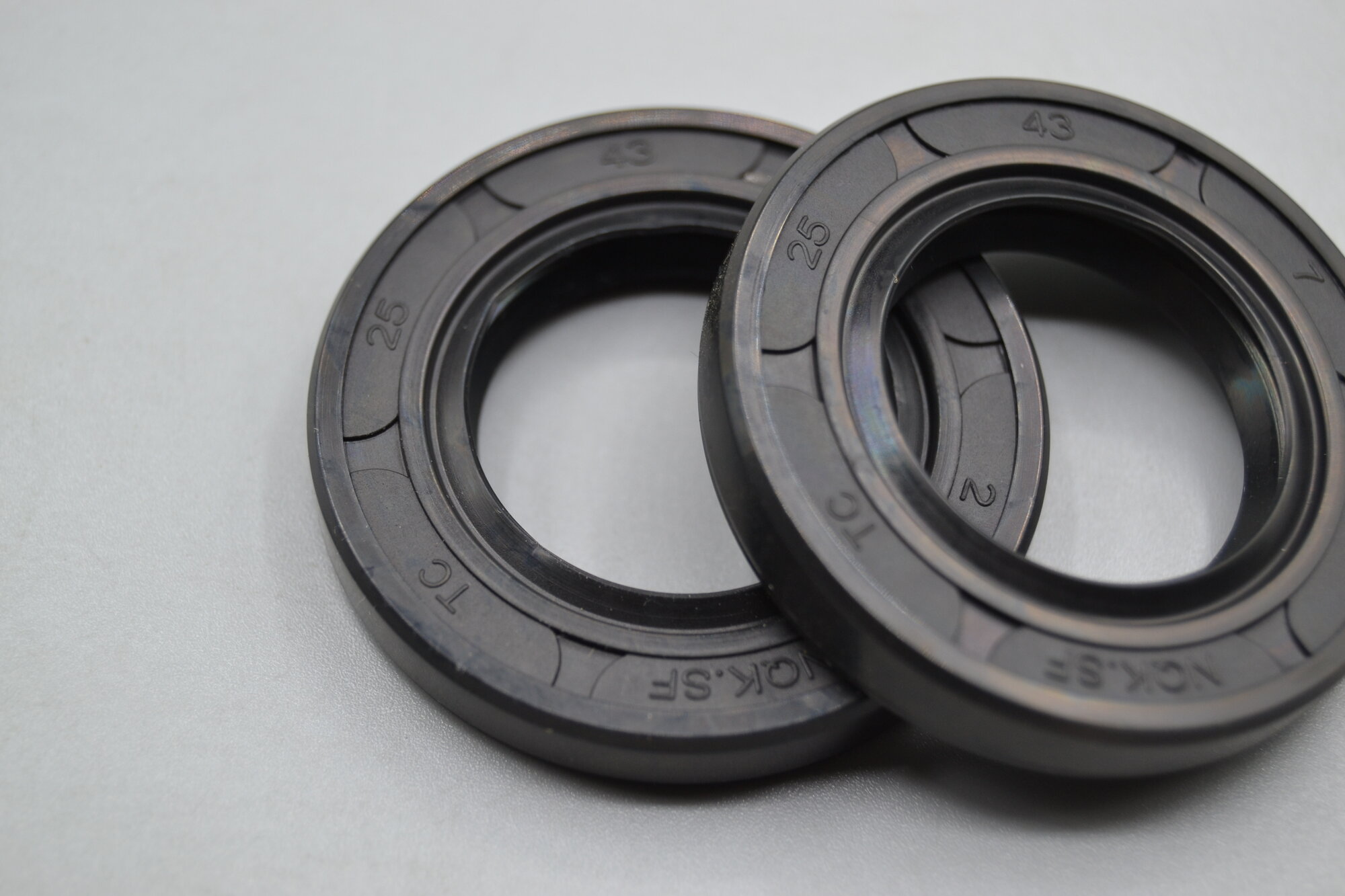 Манжеты сальники 25x43x7, (2шт)