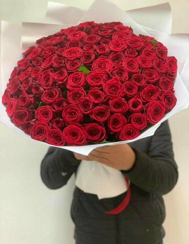Букет Well Flowers "101 Красная Роза", круглый, букет свежих цветов