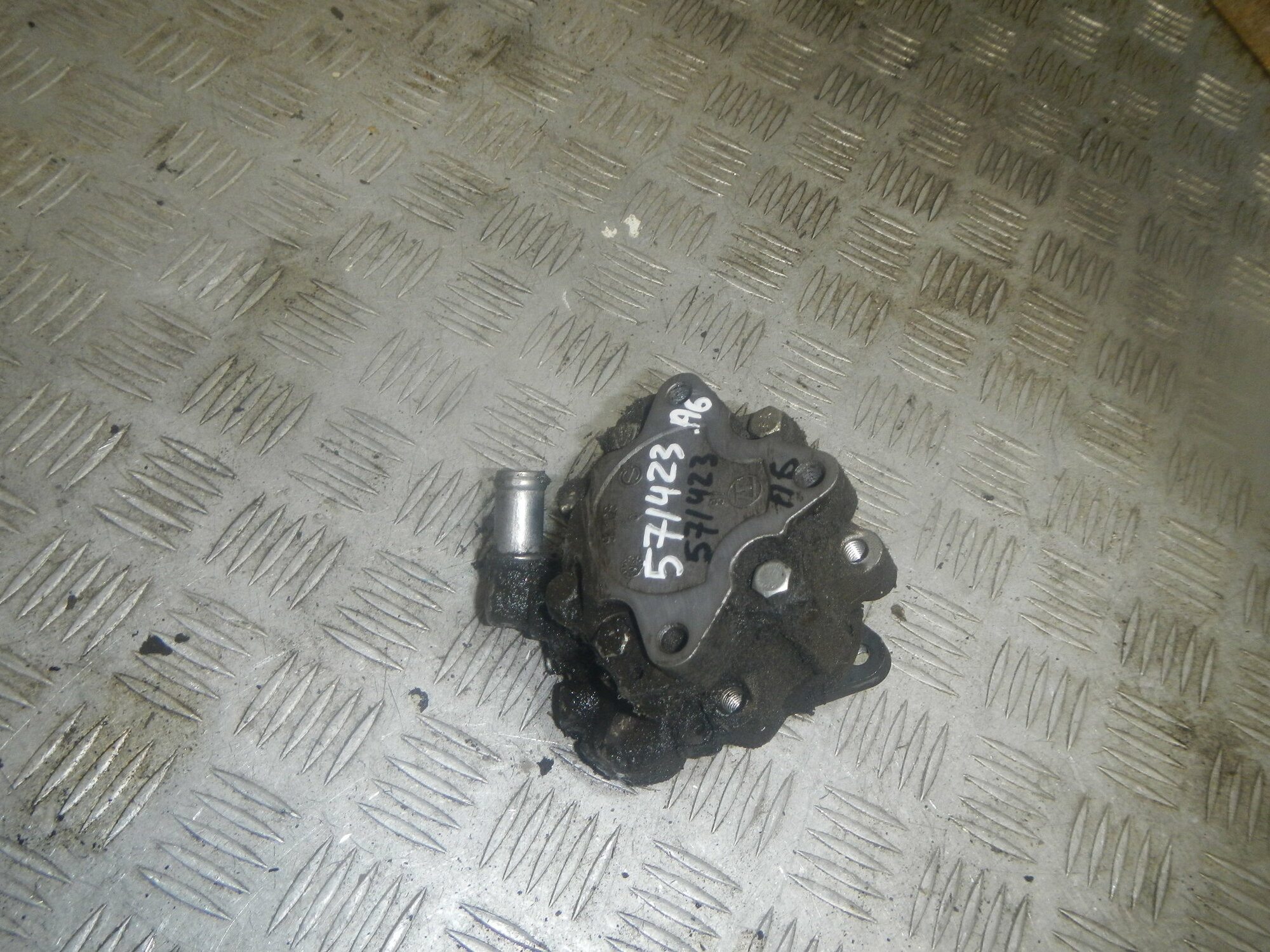 Б/У Насос гидроусилителя, Audi (Ауди)-A6 (C6) (05-11) AUDI A6 (C6) (05-11) Без видимых повреждений. 571423 VAG арт. 4F01...