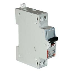 Автоматический выключатель DX 06019 /1Р+N/ C16А 4,5 кА Legrand