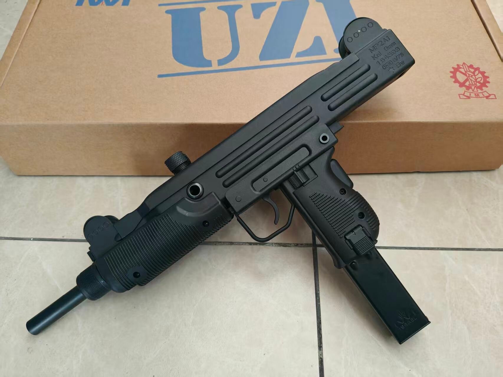 Орбизы UZI игрушечный для детей 14+