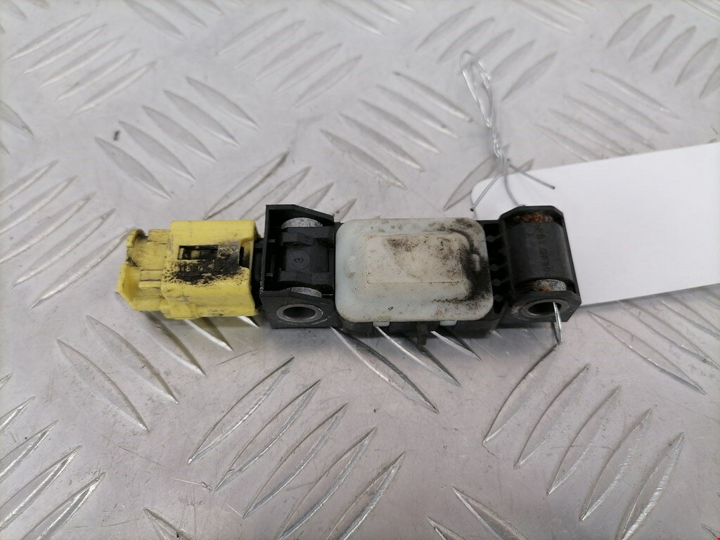 Датчик удара Nissan Note (E11) 985829U00A арт. 1813612