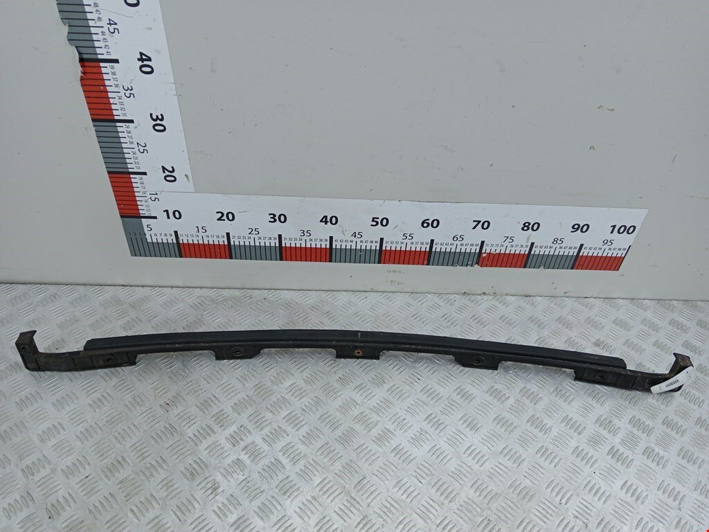 Кронштейн (крепление) заднего бампера центральный Volkswagen Fox 5Z0807864 арт. 2032551