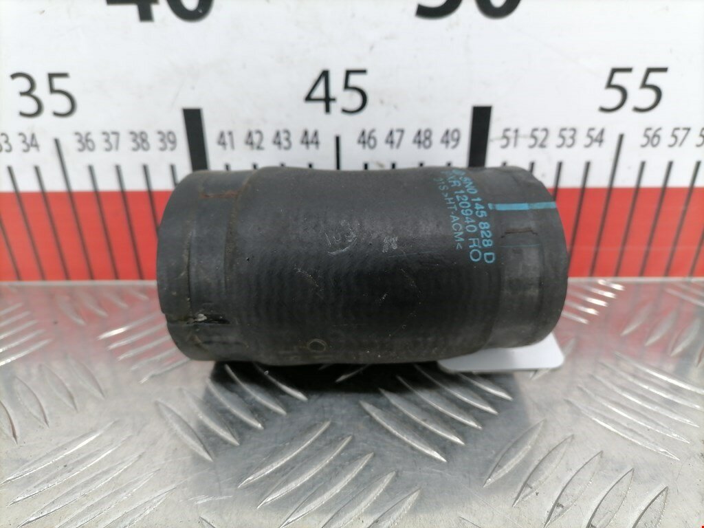 Патрубок интеркулера Audi A3 8P 5N0145828D арт. 2010829