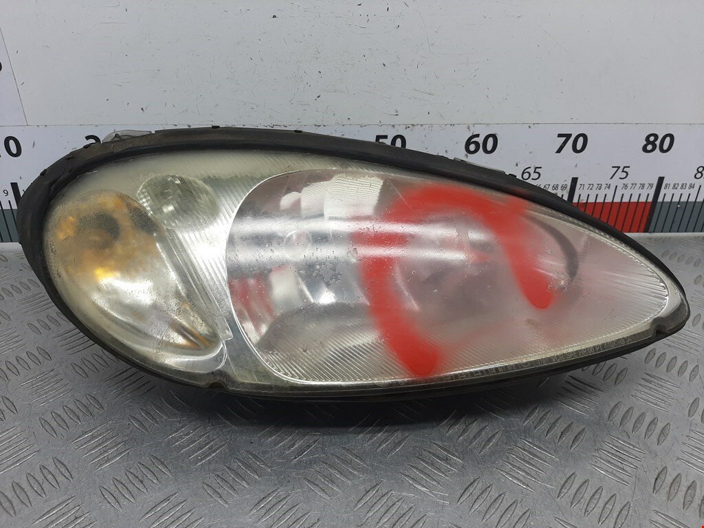 Фара правая Chrysler PT Cruiser 05288766AK арт. 2142092