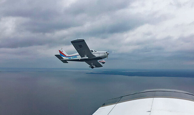 Подарочный сертификат Полет на Piper PA-28 Cherokee к Лахта Центру, для 1-3 чел, 45 мин, Сельцо