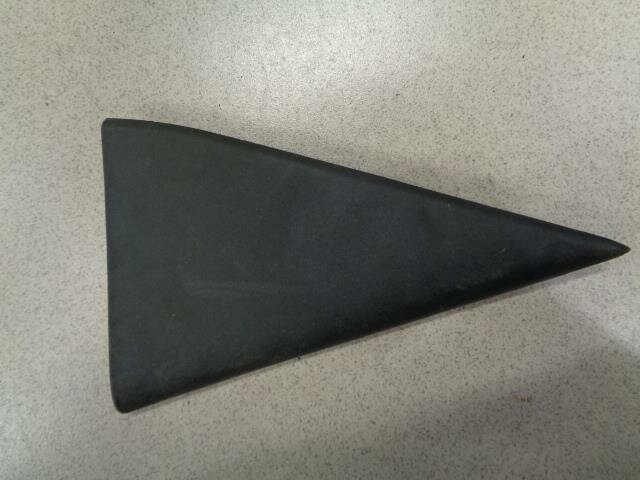 Уголок двери задней левой внутренний от Mazda CX-7 2006-2012