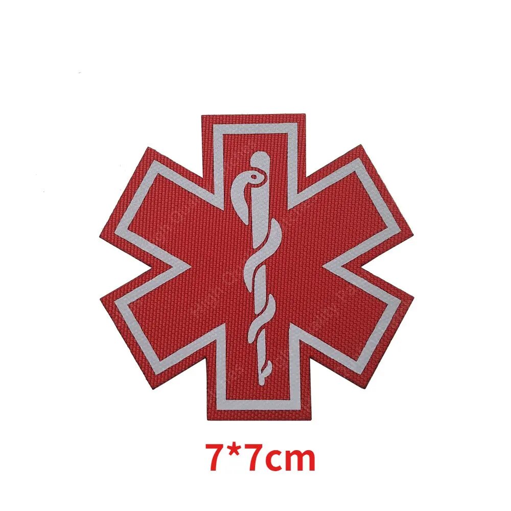 Красная медицинская нашивка 7x7 см, M00030-1 Reflective7