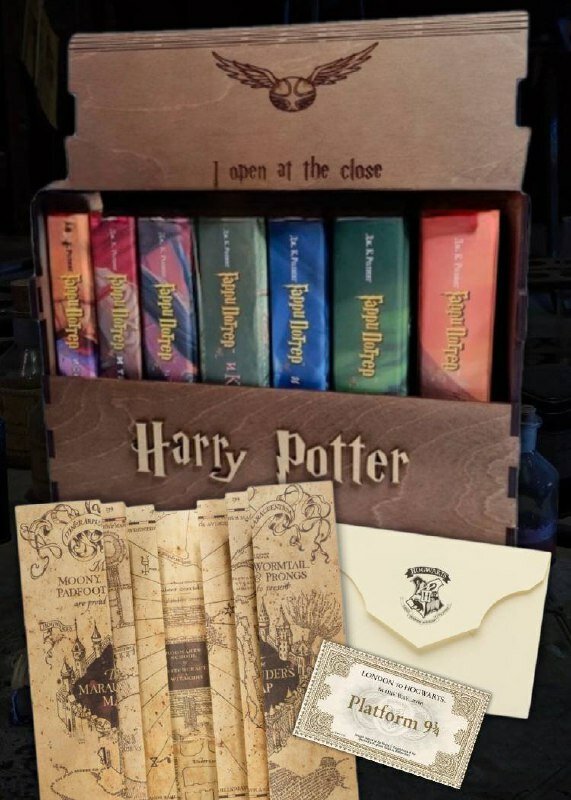 Комплект книг о Гарри Поттере в деревянном сундуке