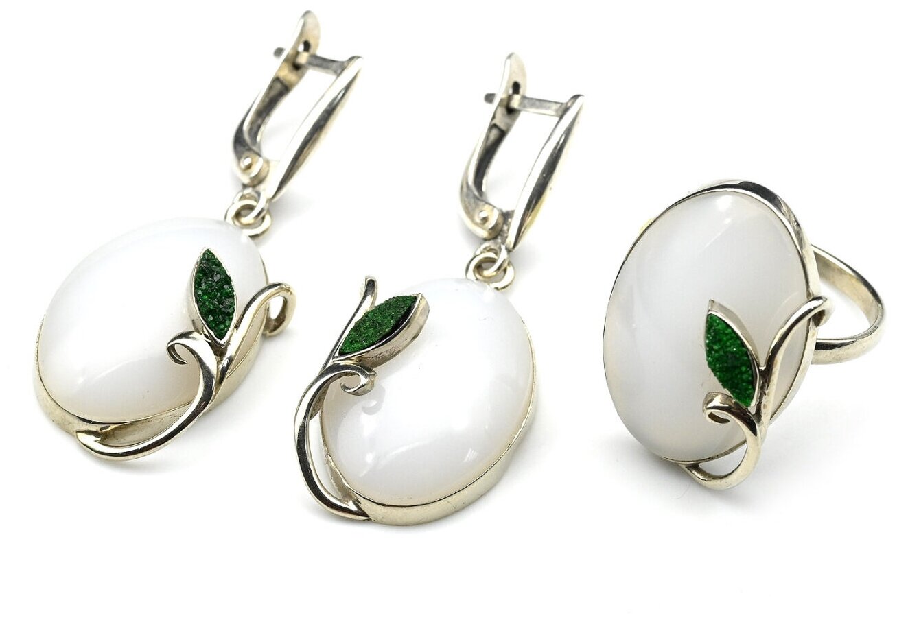 Комплект бижутерии: серьги, кольцо, кахолонг