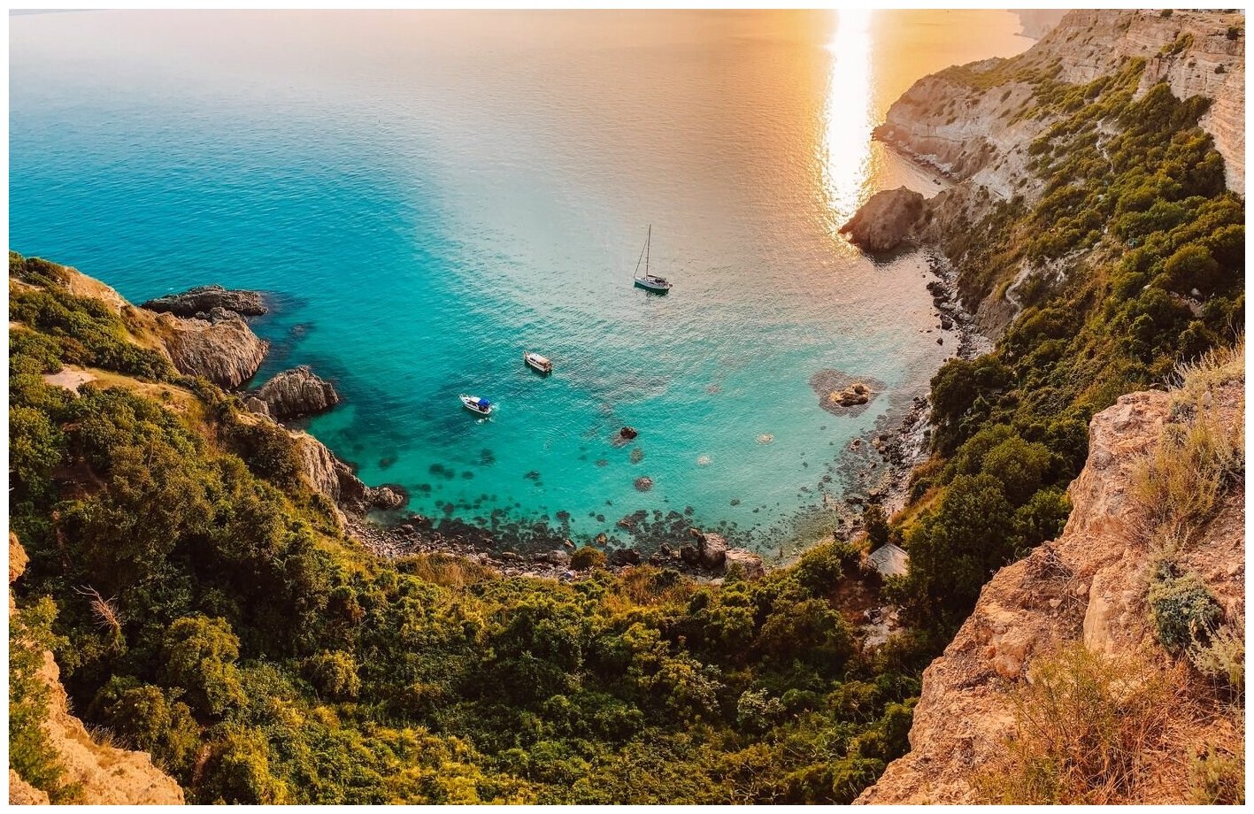 Фотообои Уютная стена "Лето в Крыму на Черном море" 420х270 см Бесшовные Премиум (единым полотном)