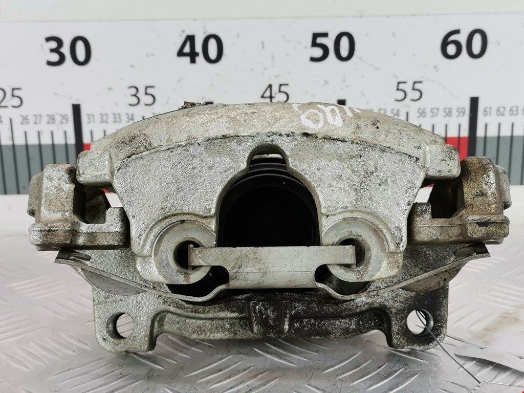 Суппорт передний правый Ford Fusion (USA) 2 DG9Z2B120A арт. 1469158