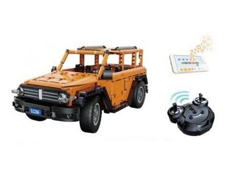 Радиоуправляемый конструктор CaDA внедорожник Tank SUV 1/12 (561 деталь)