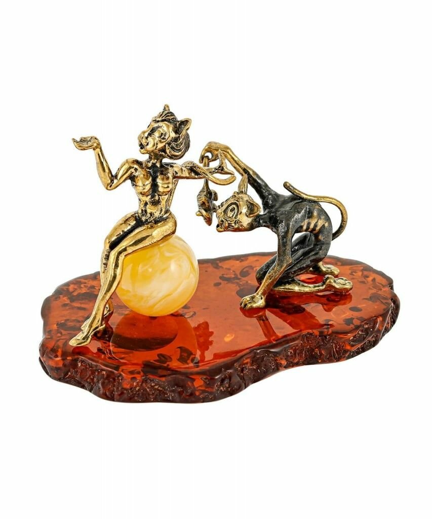 Статуэтка Кошка сидящая с котом 392