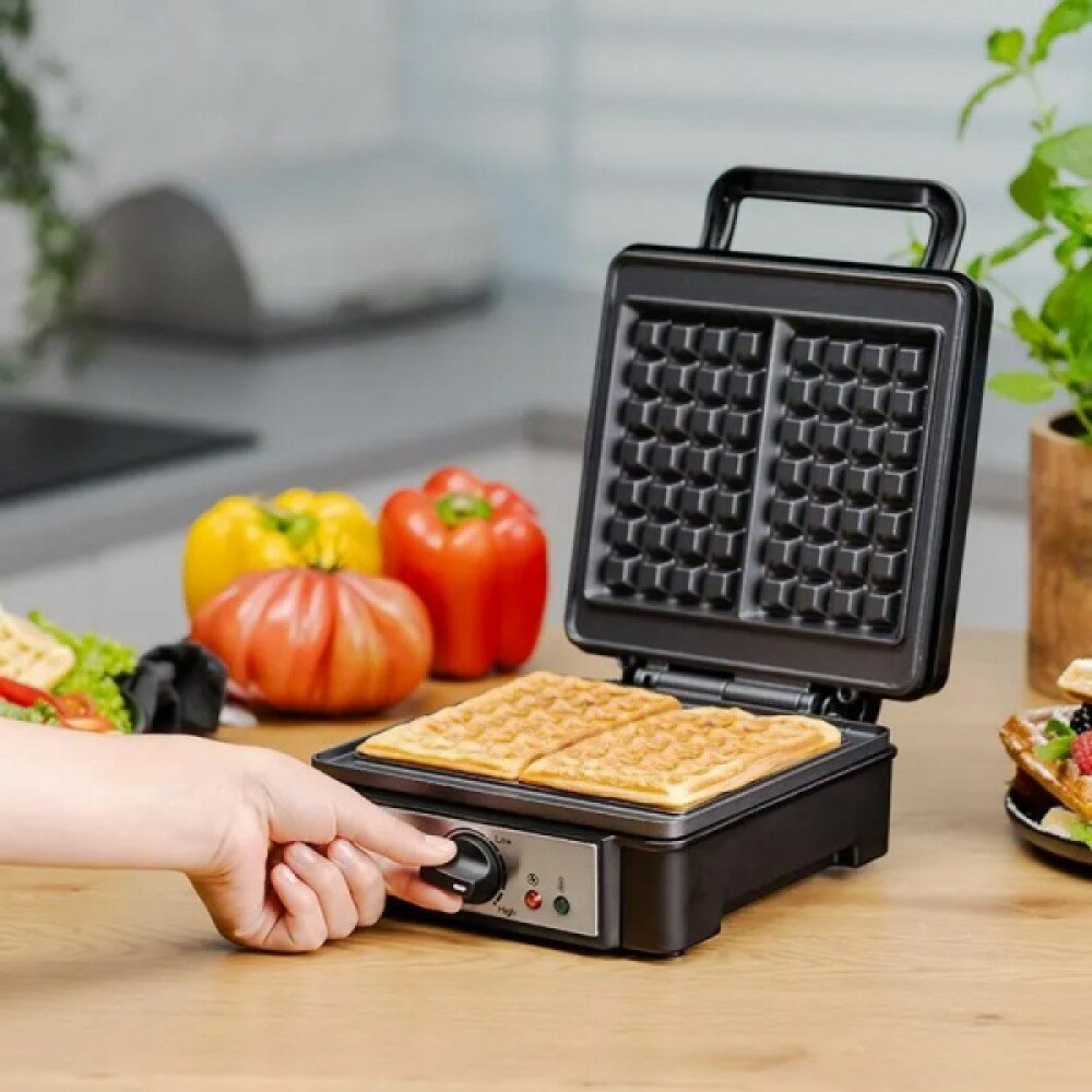 Вафельница электрическая Zelmer ZWM0012, антипригарная, бельгийские/венские вафли