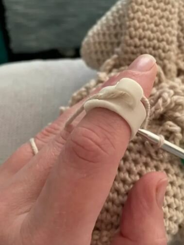 Кольцо для вязания белое