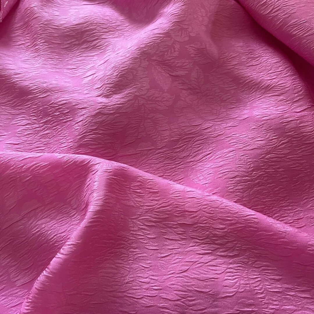 Ярко-розовый шелковая ткань 100% тутовый шелк 23 momme