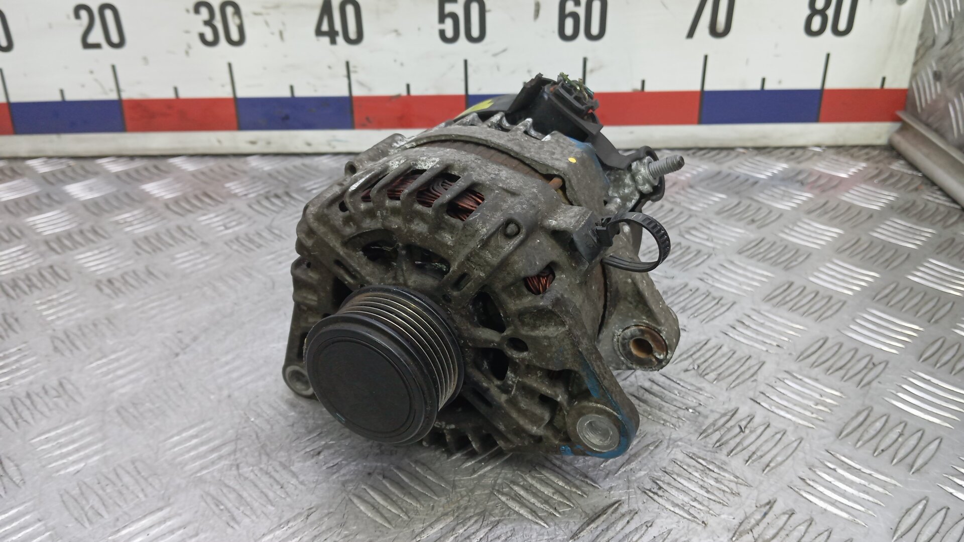 Генератор дизельный HYUNDAI IX35 1, Номер 37300-2A850