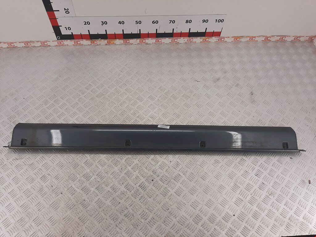 Накладка декоративная на порог правая Hyundai Terracan 87782H1500 арт. 713576