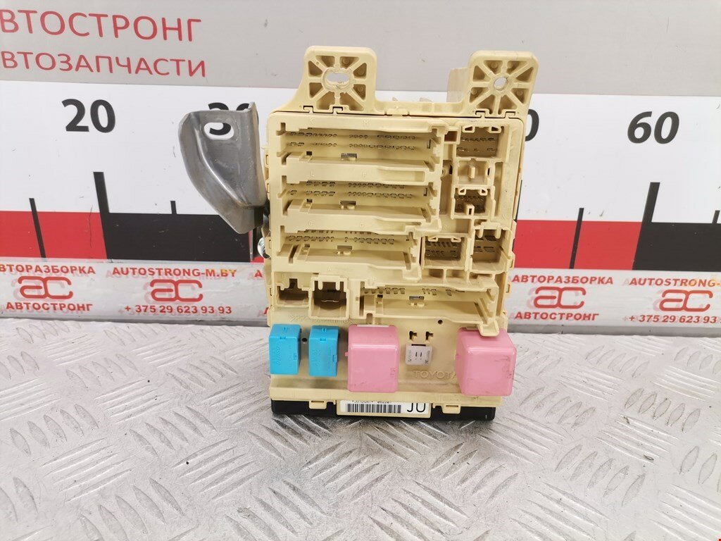 Блок предохранителей Lexus RX 2 (XU30) 8273048710 арт. 918882