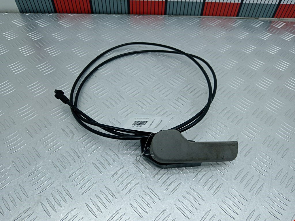 Ручка открывания капота Volkswagen Golf 4 1J1823533C арт. 1816960