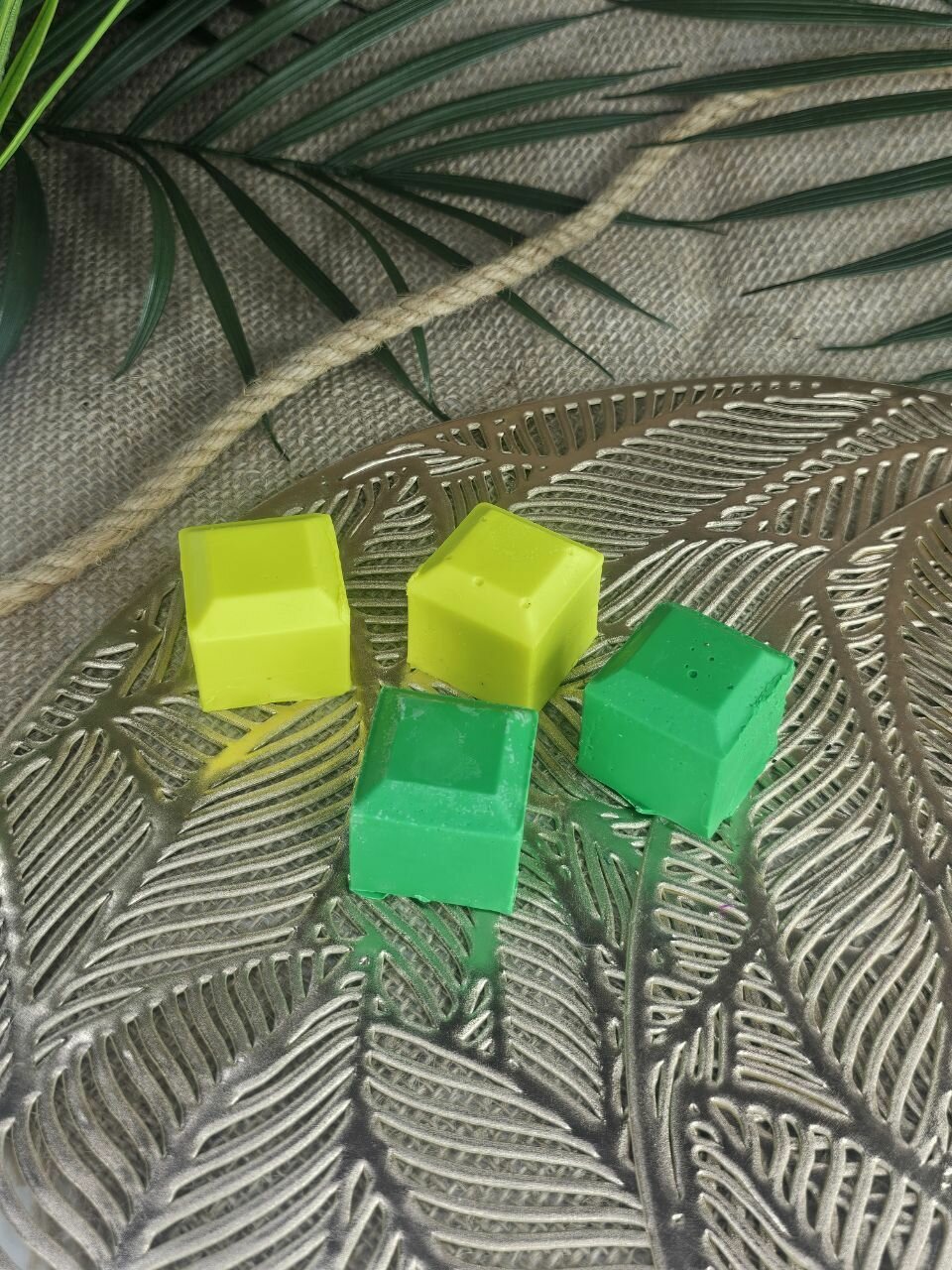 Краситель жирорастворимый 100 грамм. Неоново-желтый+неоново-зеленый