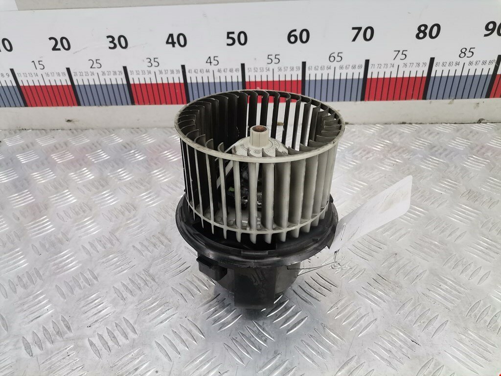 Моторчик печки (вентилятор отопителя) Ford Transit 4 4041956 арт. 1717471