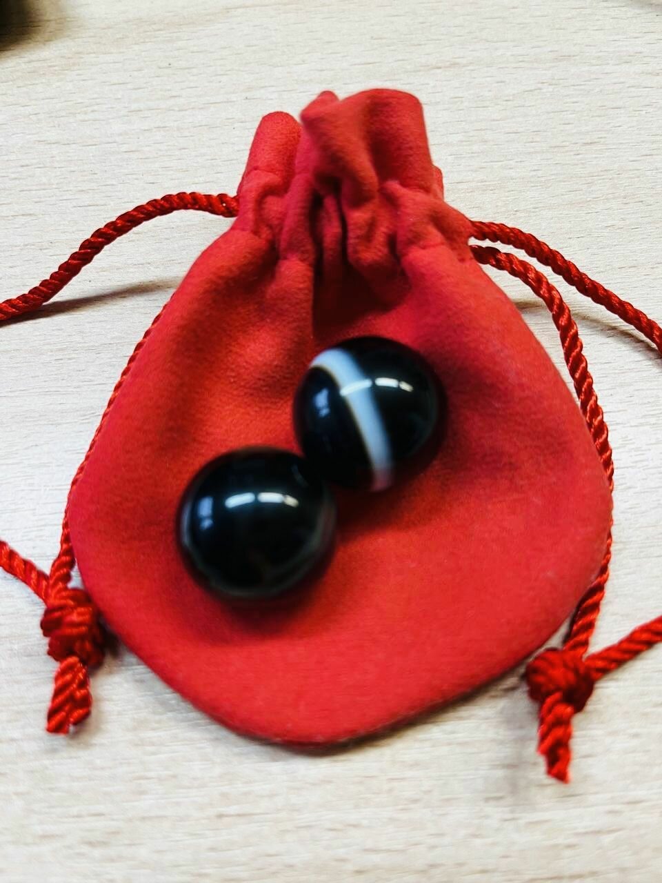 Шары здоровья Агат малые, Антистресс, Здоровье и процветание, 2 штуки в красном мешке (Oxan)