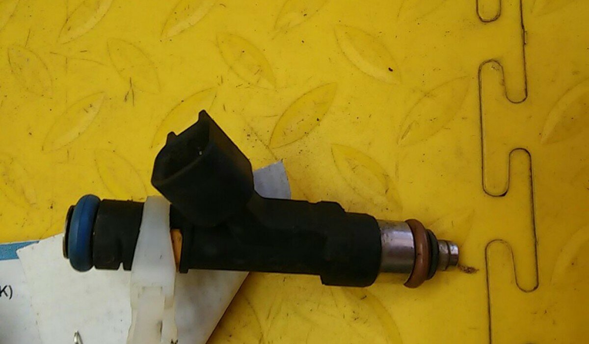 Форсунка инжекторная электрическая 3 (BK) Mazda 0280158103