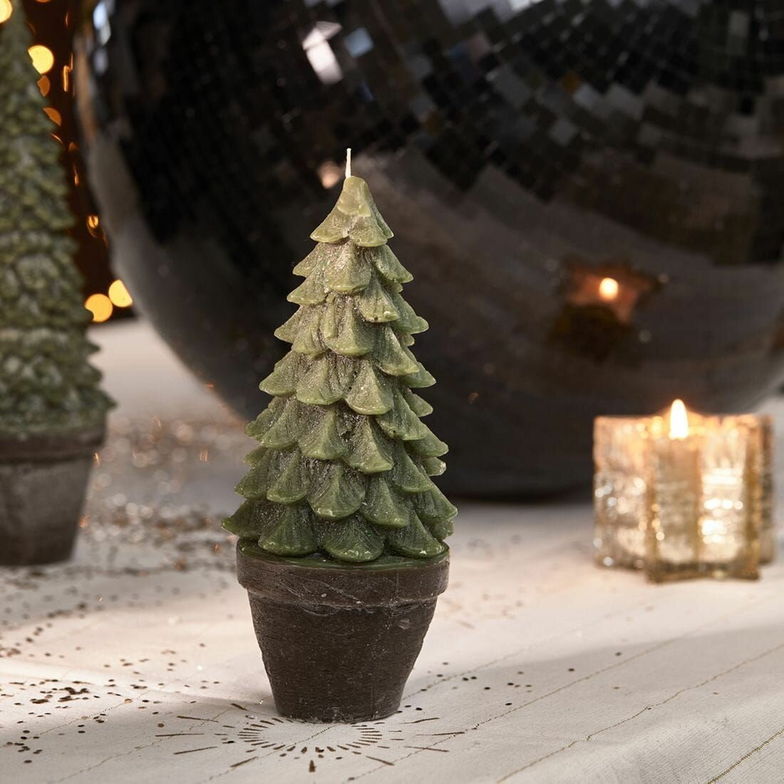 Свеча новогодняя Riviera Maison Christmas Tree - 1 шт, в виде елки, размер M, 23 x 11 см, 522920