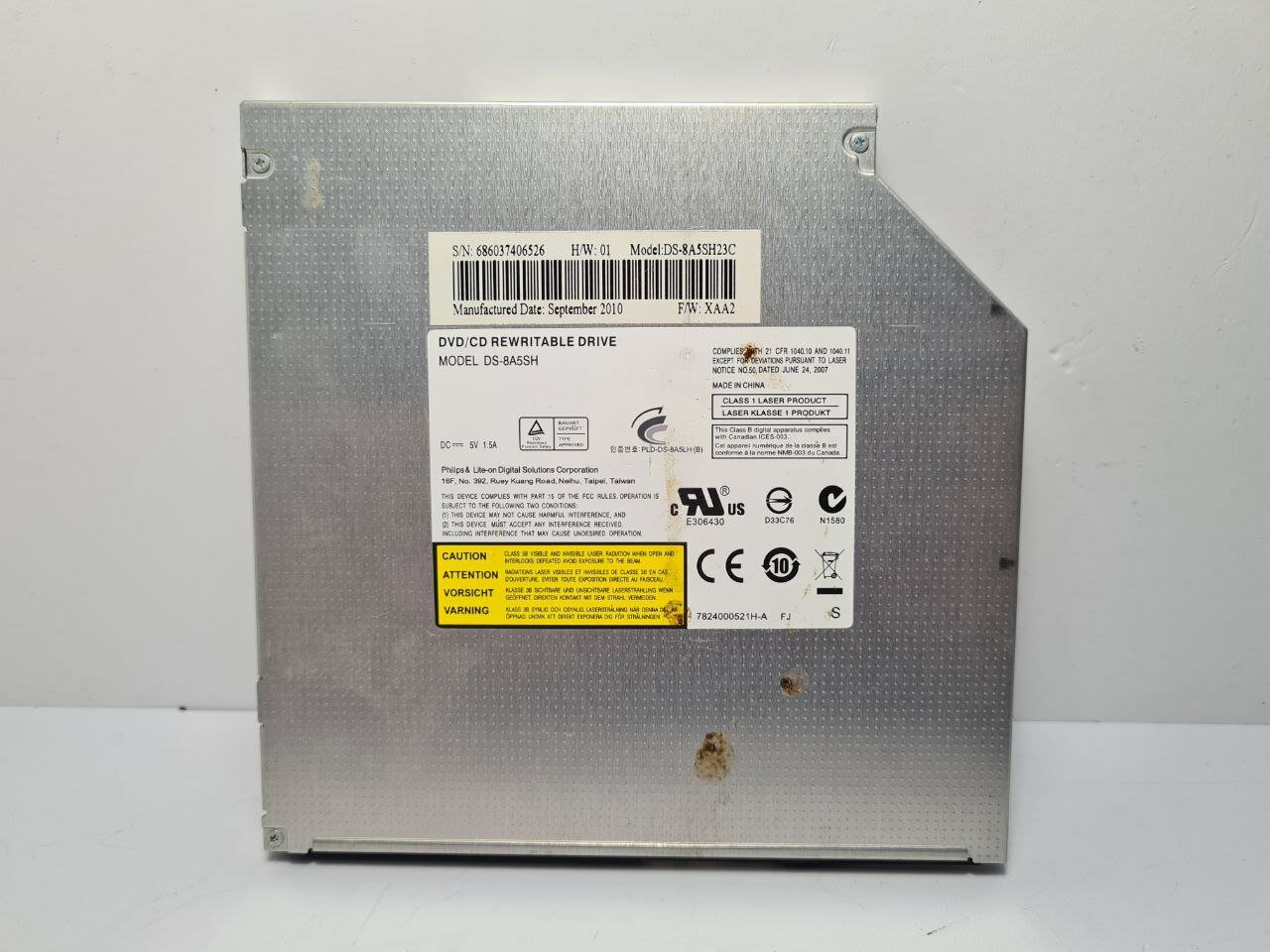 DVD привод Model DS-8A5SH23C SATA