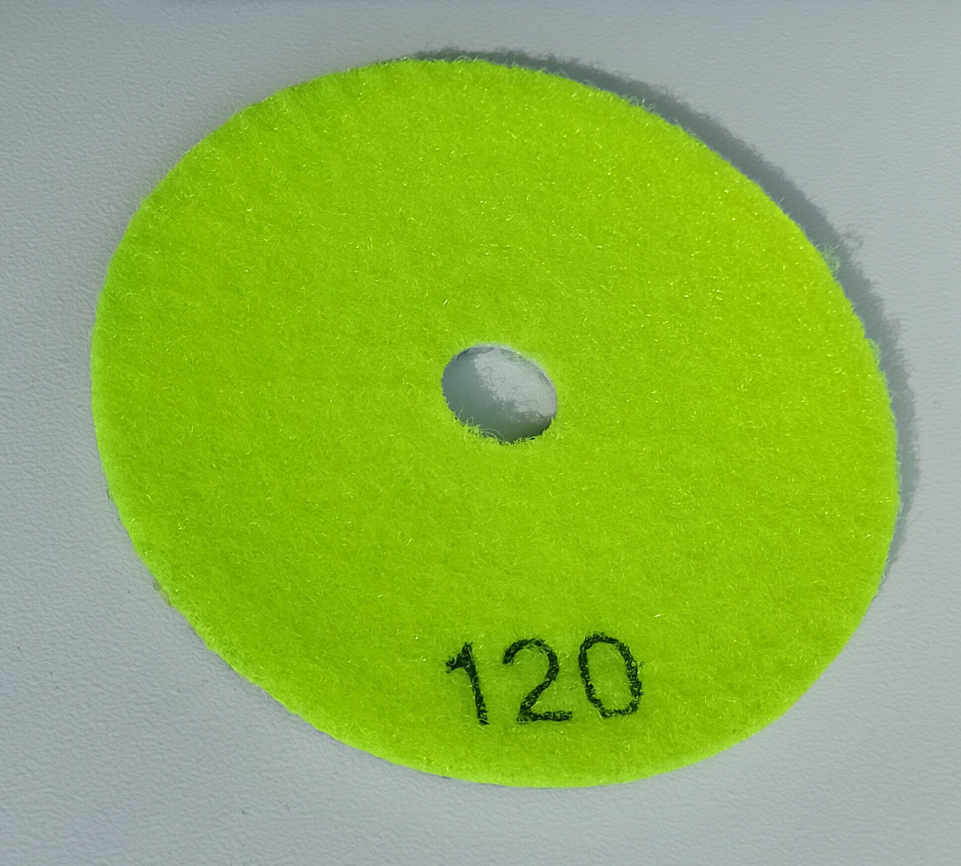 Черепашка для плитки 120 зерно , диаметр 100 мм цвет жёлтый для плиточных работ