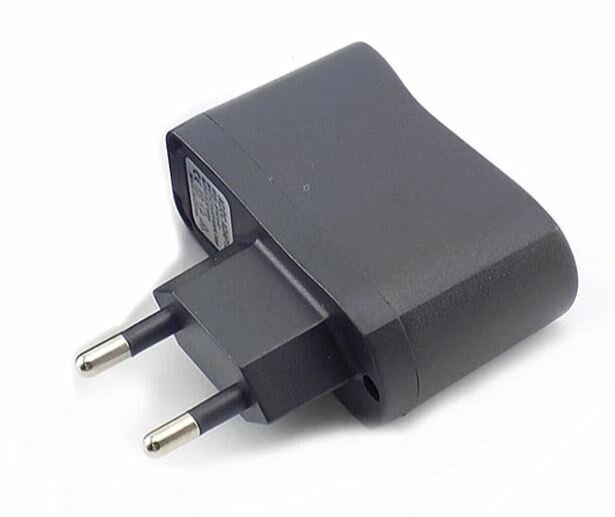 Блок питания с USB выходом 5В, 500мА, черный, защита от перегрузок