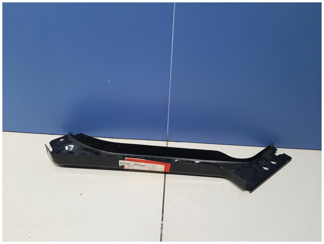 Панель передн NISSAN X-TRAIL 09- верхн права часть NISSAN арт. 62512JG00A