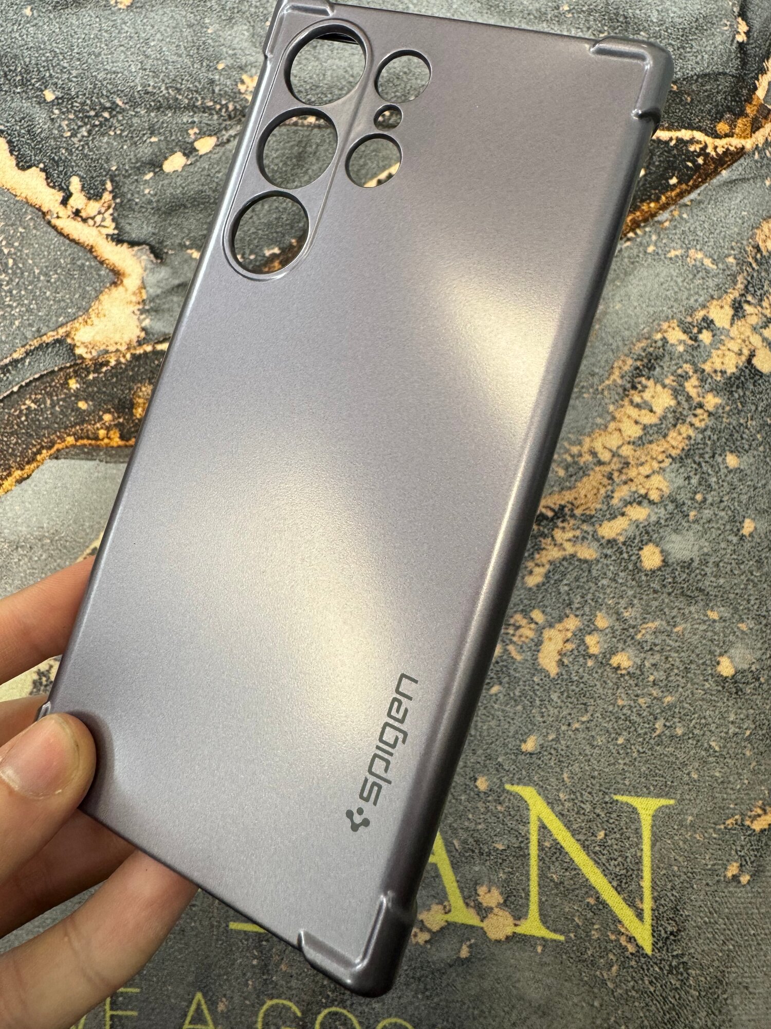 Чехол панель накладка бампер MyPads SPIGEN для Samsung Galaxy S23 Ultra тонкая силиконовая крышка светло-серая MyPads