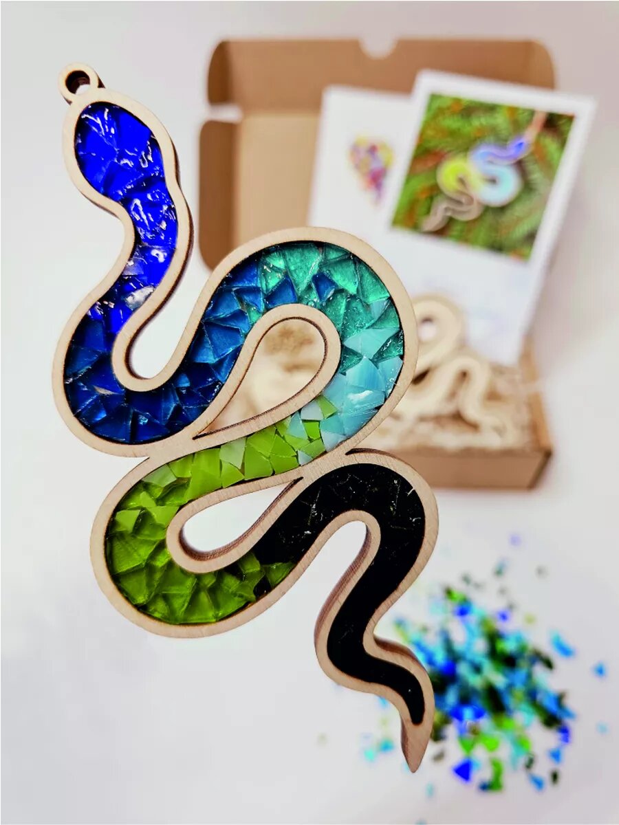 Набор мозаики из стекла Змея зеленая