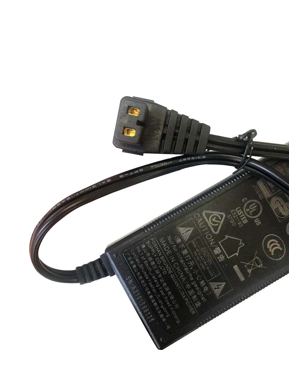 Адаптер питания 220В / 12В, выходной ток 6,0 А