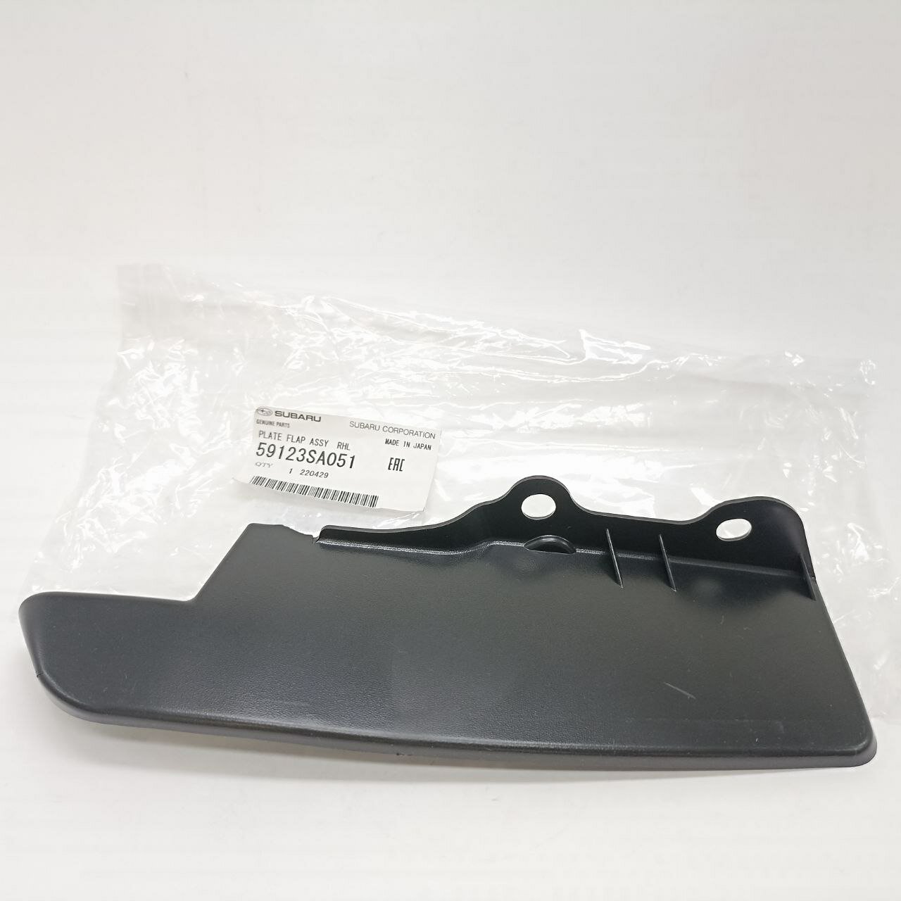 Брызговик правый перед колесом Subaru 59123SA051