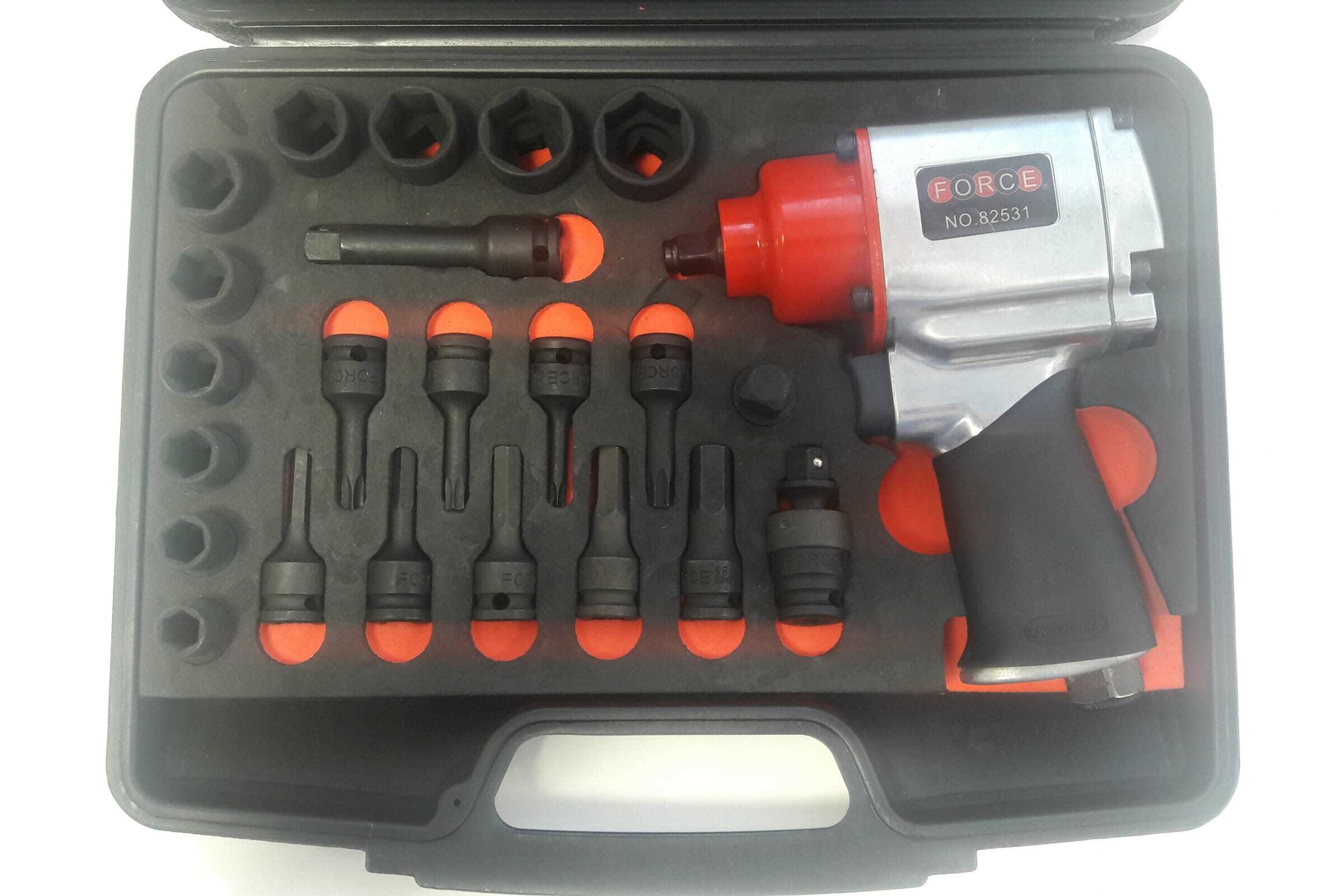 Гайковёрт FORCE 3233 3/8", с набором ударных головок, 23 предмета