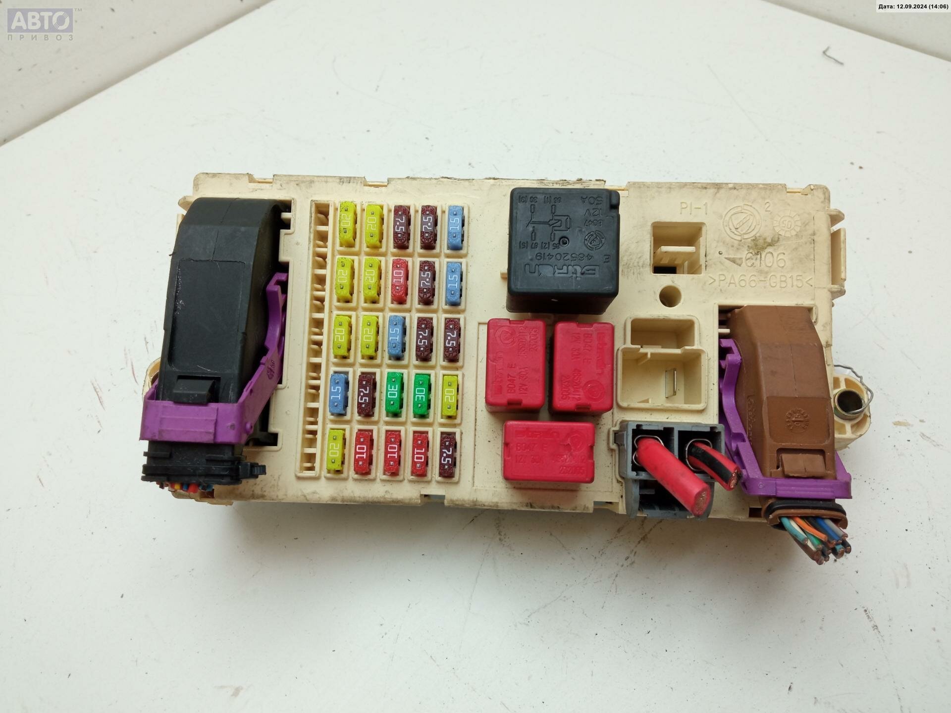 Блок предохранителей Fiat Stilo